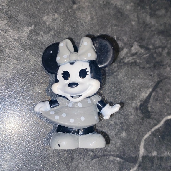 Disney | Toys | Disney Ooshies Popandtop Rare Black White Minnie Mouse ...